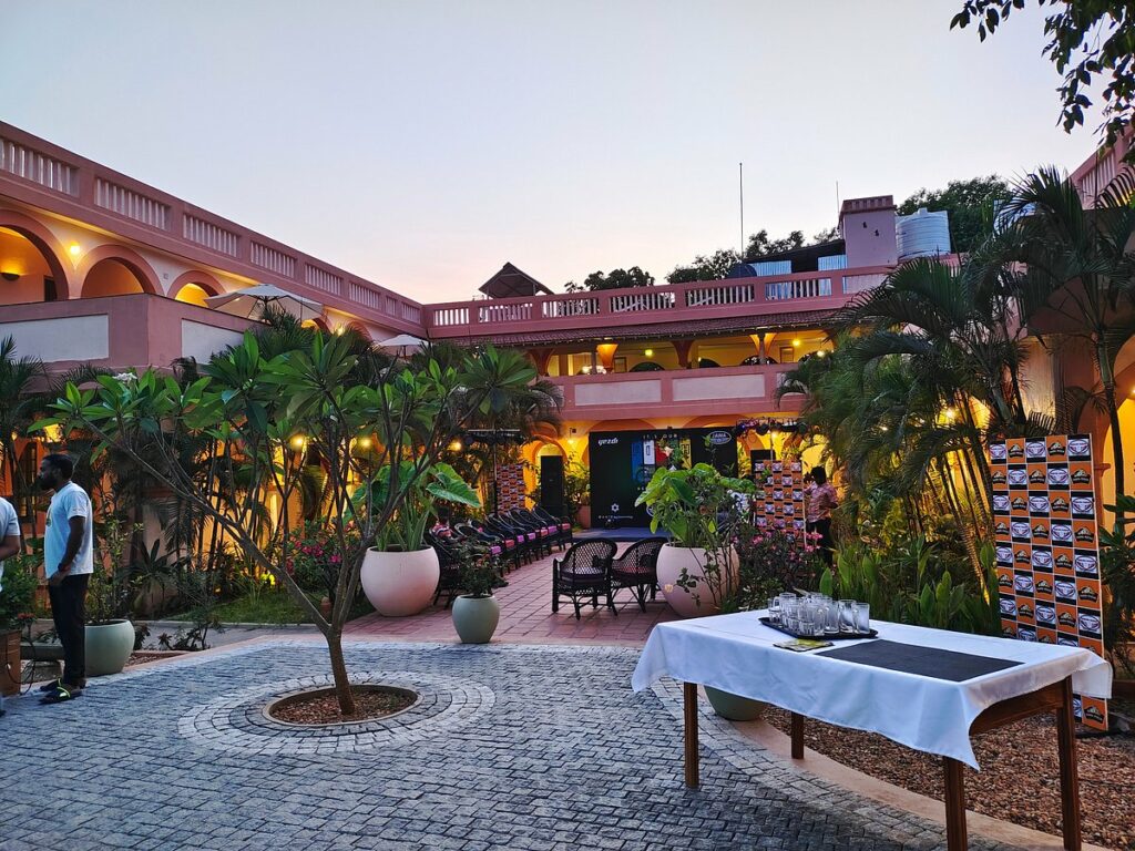 Experience the peacefull stay with Mango Hill resort - Mango Hill Review